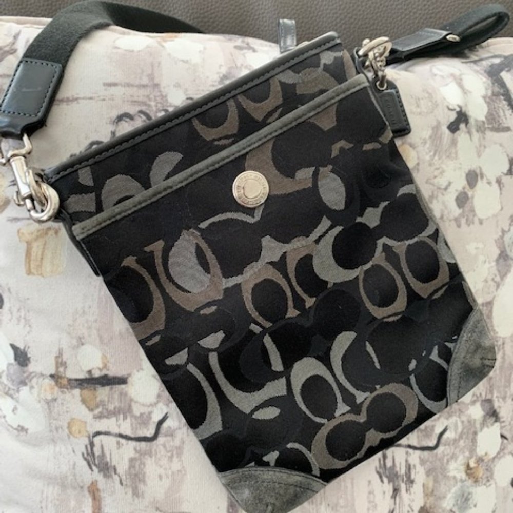 Authentic Coach Signature Canvas Crossbody - Gem